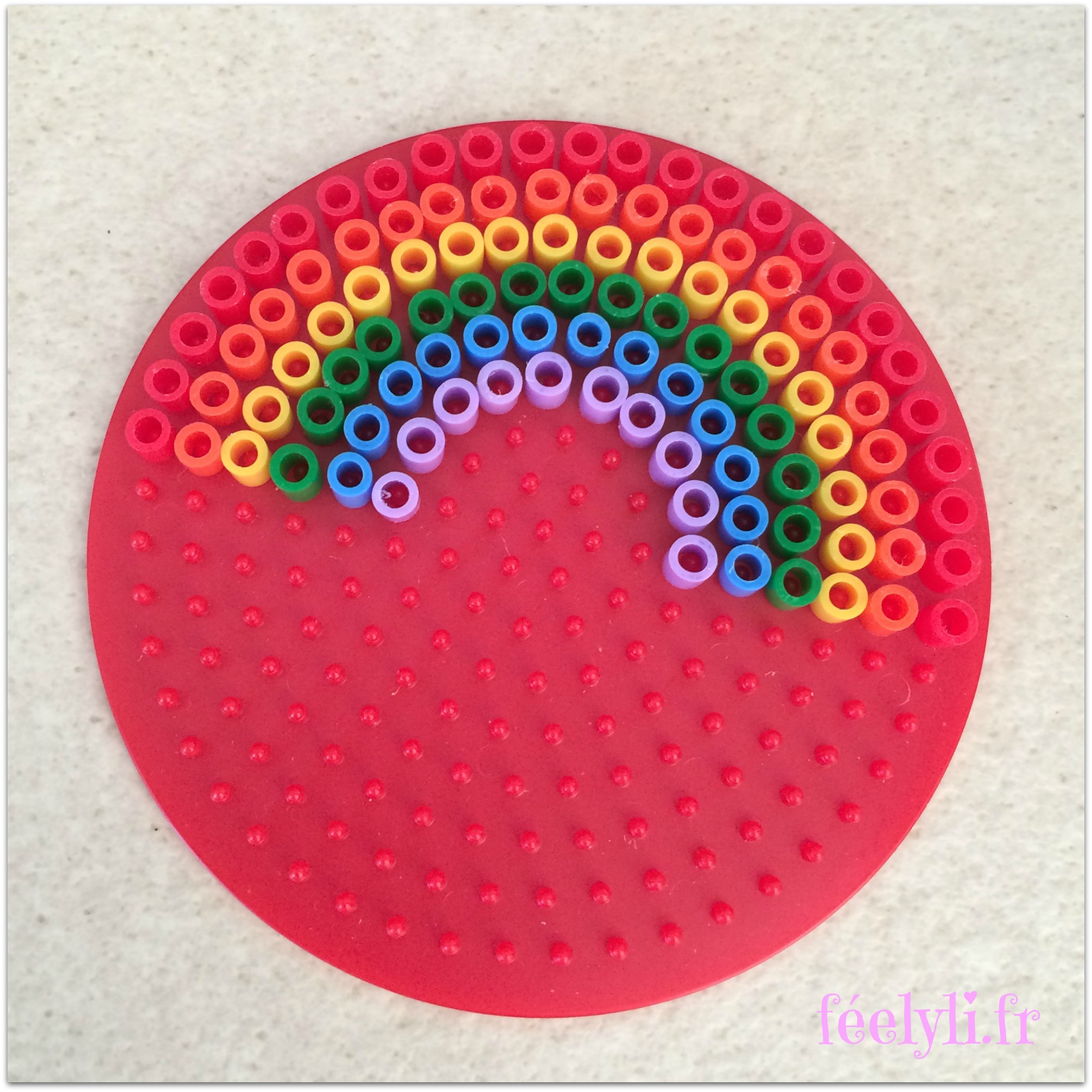 Nos petites créas en perles à repasser – féelyli